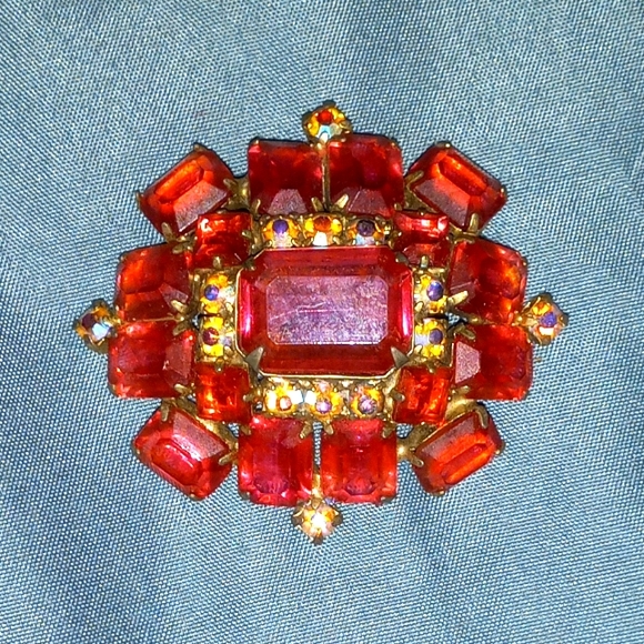 Unbranded | Jewelry | Vintage Beautiful Crafted Pin Must See | Poshmark